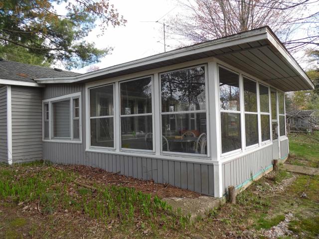 103 Lakeview Drive