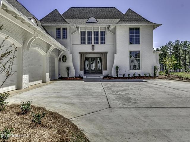 103 Lamour Pt, Madison, MS 39110