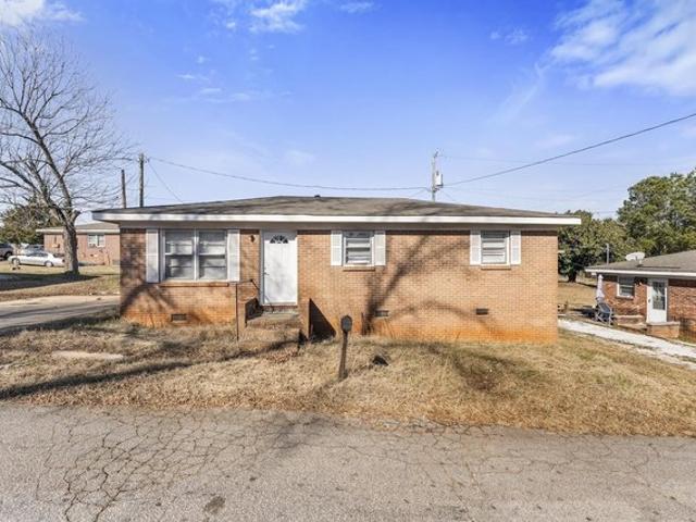 103 Linda Dr, Seneca, SC 29678
