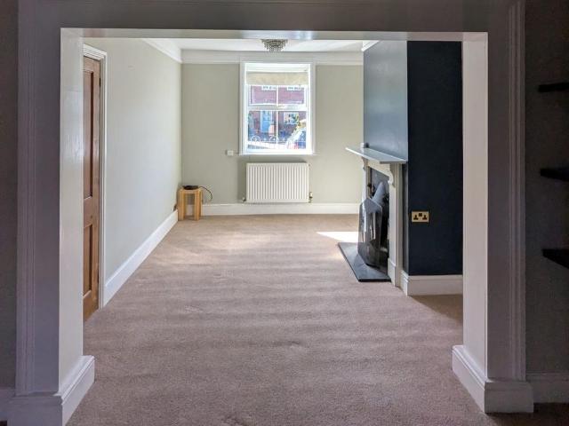 103 Lyth Hill Road, Bayston Hill, SY3 0AT