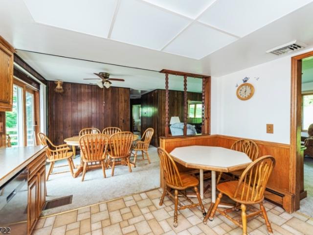 103 Mountain Rd