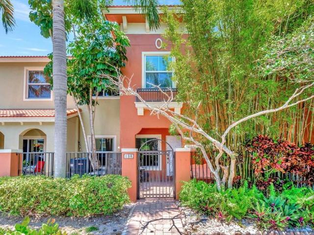 103 Monterey Bay Dr, Boynton Beach, FL 33426