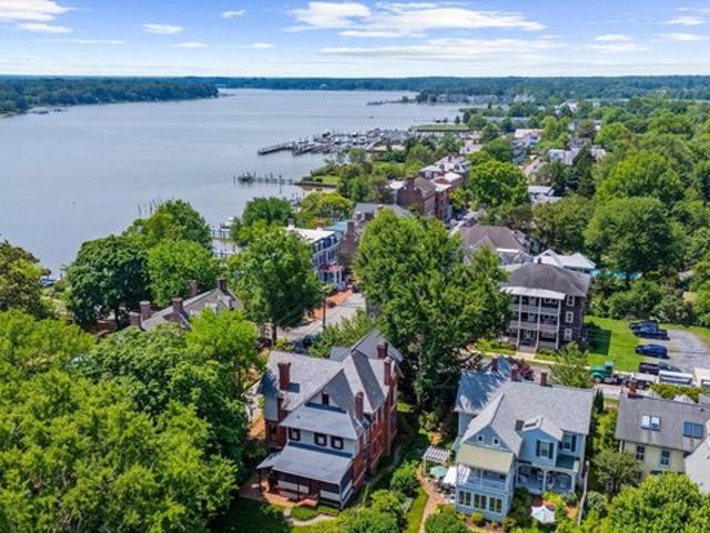 103 Maple Ave, Chestertown, MD 21620
