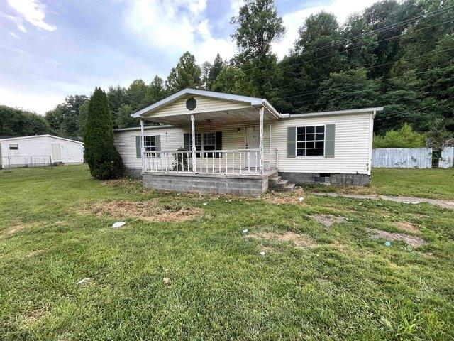 103 Mary Ct, Rush, KY 41168