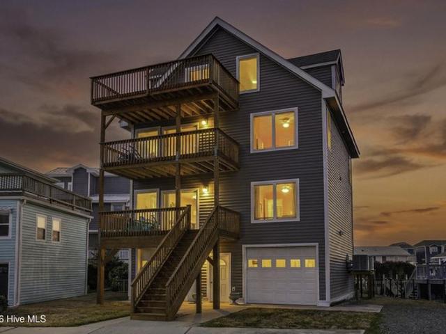 103 McLeod Ave, Topsail Beach, NC 28445