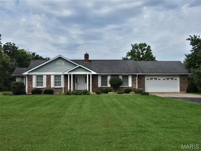 103 Meadow Ridge Dr, Troy, MO 63379