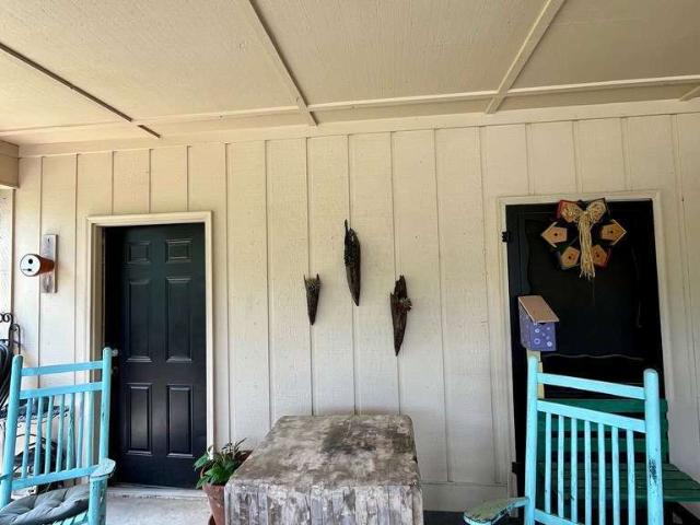 103 Meadowood Ln, Fitzgerald, GA 31750 | MLS #10534 | Compass
