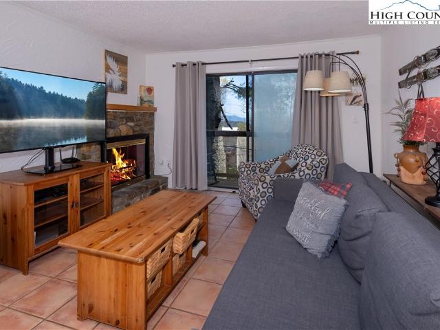 103 Mid Holiday Lane 115 D