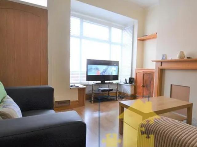 103 Milner Road, Stirchley, B29 7RG, United Kingdom | 3 bed townhouse for rent #136165388 | Rentberry