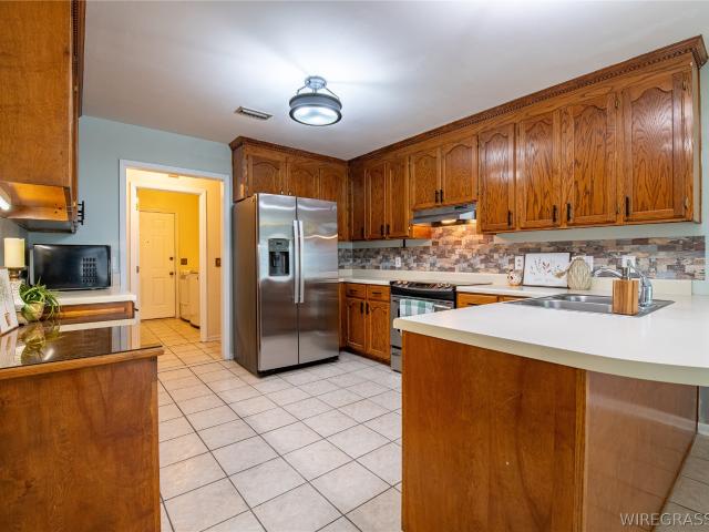 103 N Woodlawn Drive