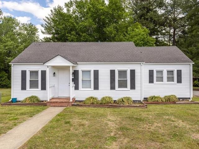103 N Marshall St, Chase City, VA 23924