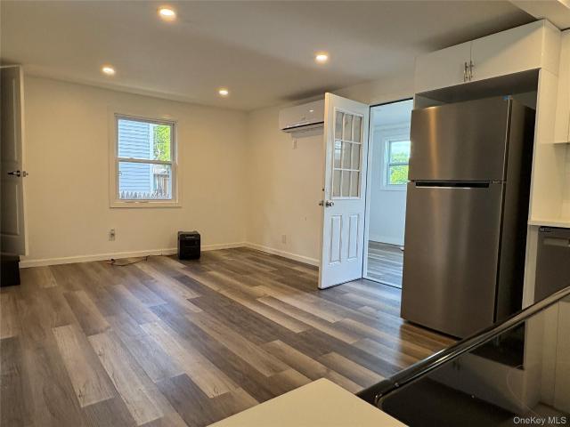 103 N Pierpont Avenue