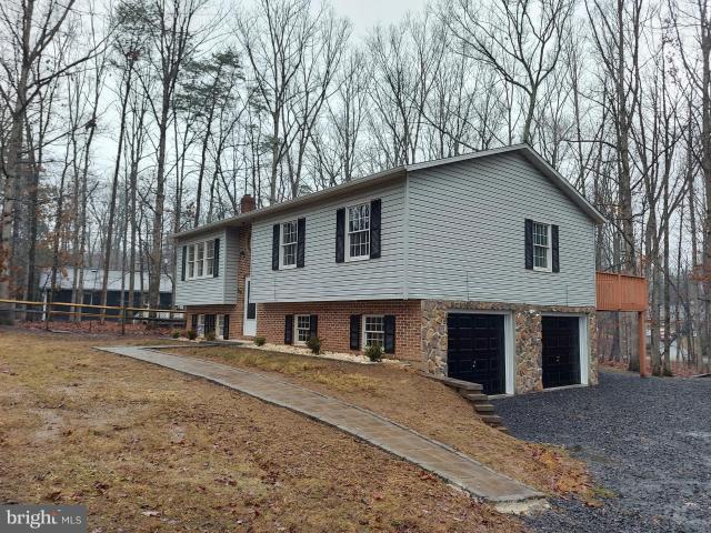 103 Northwood Cir, Cross Junction, VA 22625 | MLS #VAFV2038 | Compass