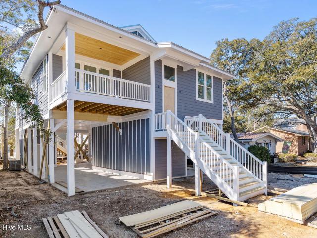 103 NE 54th Street