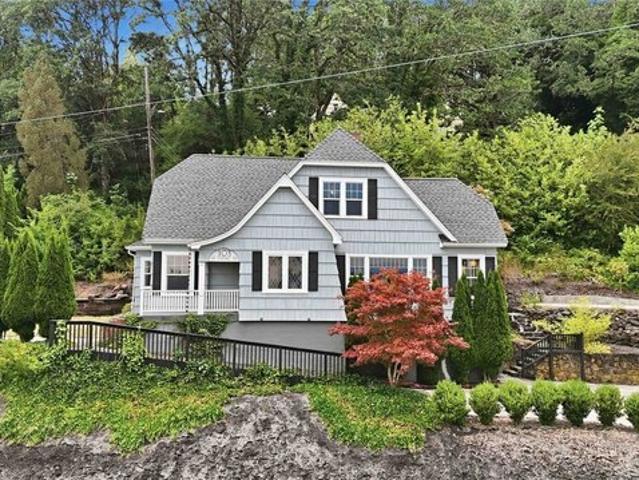 103 NE Terrace Rd, Chehalis, WA 98532