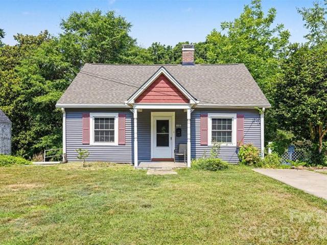 103 S Belvedere Ave, Gastonia, NC 28054