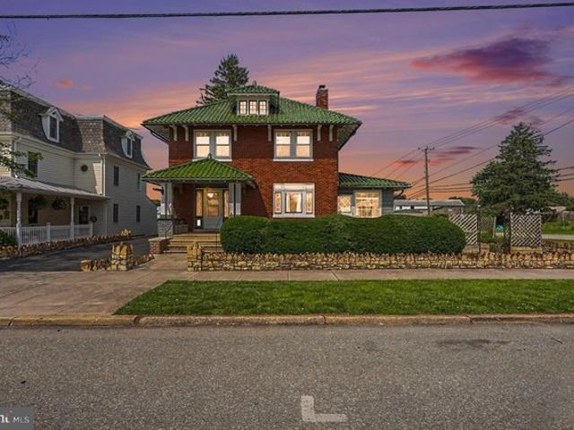 103 S Main St, Dover, PA 17315