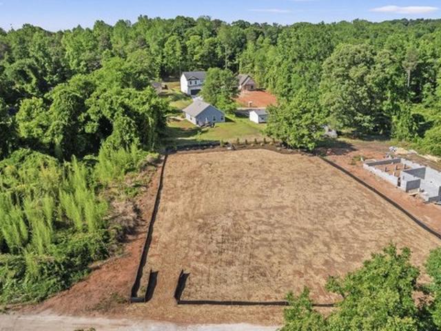103 S Silver Lake Dr, Taylors, SC 29687