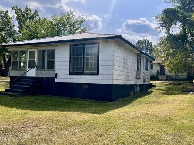 103 S Stewart St, Rockingham, NC 28379