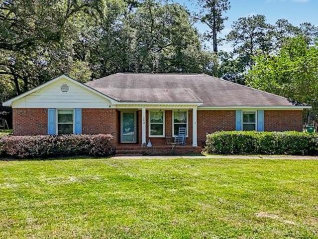 103 Southill Dr, Leesburg, GA 31763