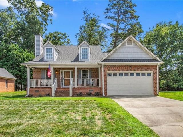 103 Somerset Ct, Mebane, NC 27302
