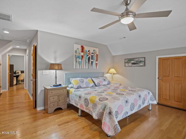 103 SE 27th St, Oak Island, NC 28465 | MLS #100558