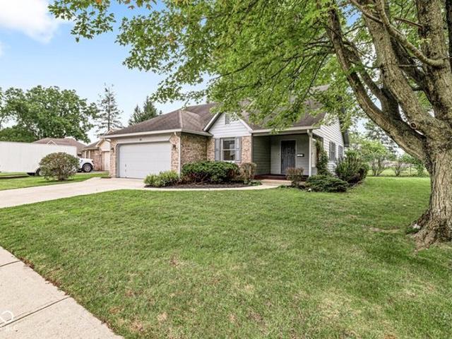 103 Shade Tree Ct, Greenfield, IN 46140