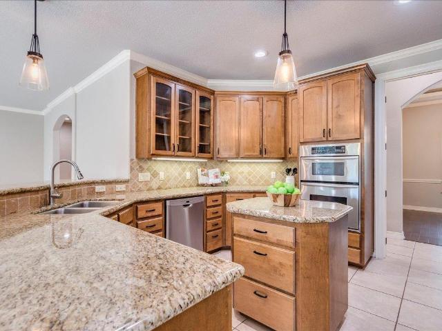 103 Silverstone Dr