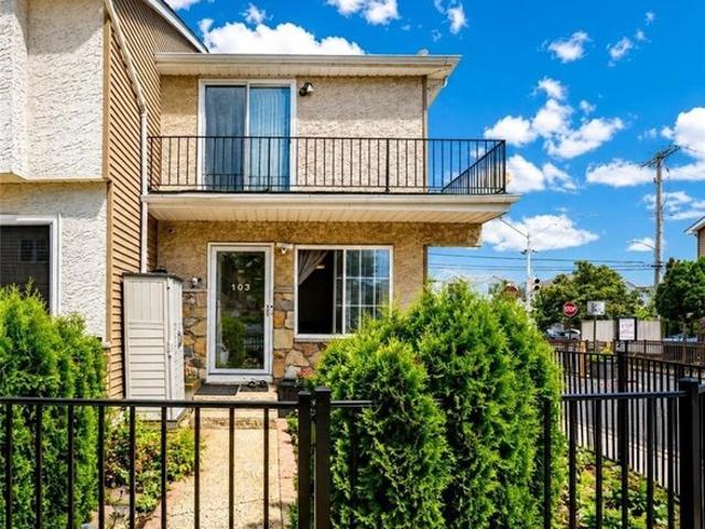 103 Skyline Dr, Staten Island, NY 10304