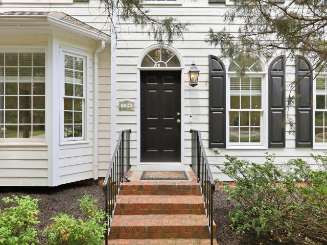 103 Sunset Creek Circle