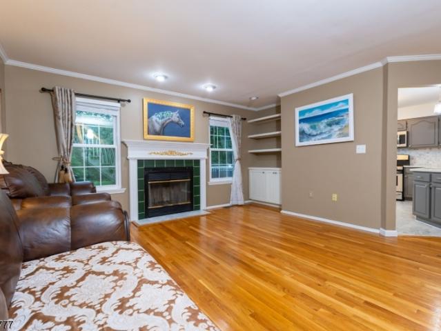 103 Porter Way East