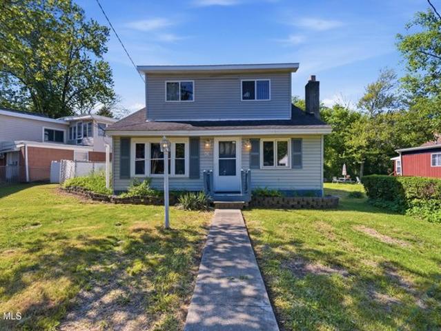 103 Pershing Ave, Wynantskill, NY 12198