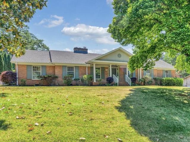 103 Pinetree Cir, Spartanburg, SC 29307