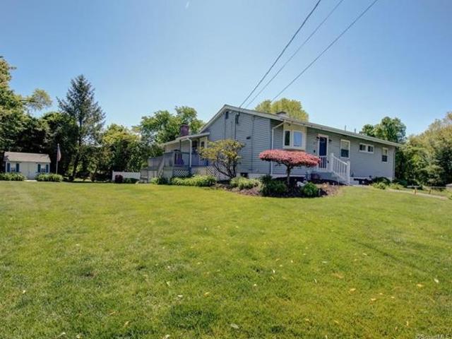 103 Pleasant View Rd, Derby, CT 06418