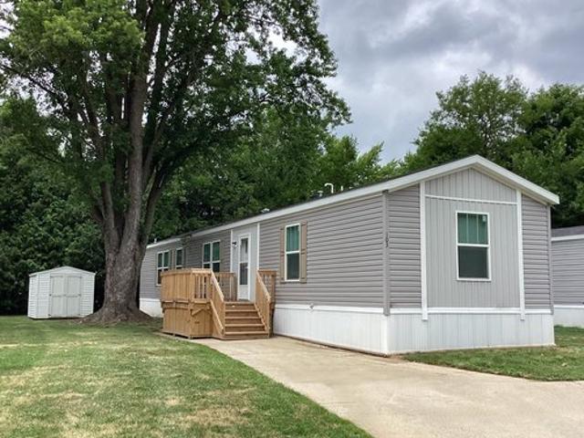 103 Roxbury Park, Goshen, IN 46526