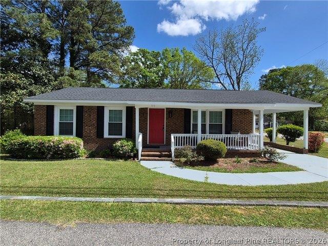 103 Robeson St, Lumberton, NC 28358