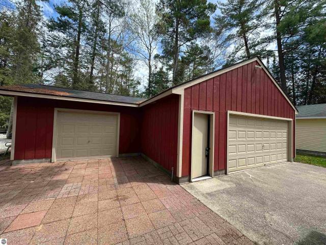 103 Red Bird Legion Drive