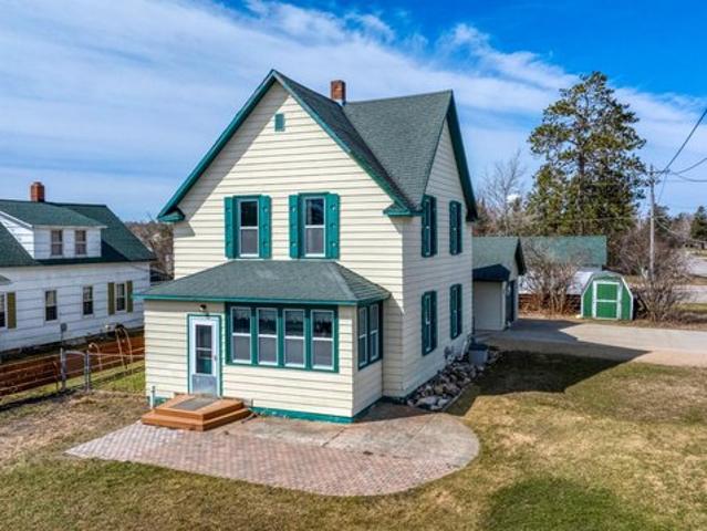 103 Red Lake Ave SW, Bagley, MN 56621