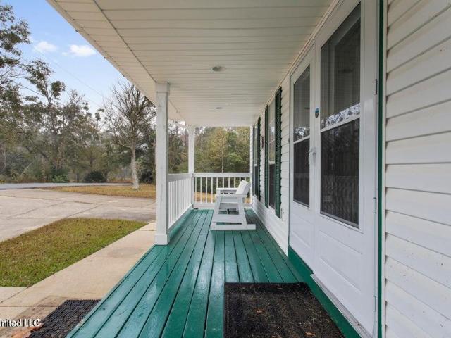 103 Red Wing Cove