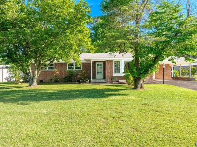 103 Rivermont Dr, Sheffield, AL 35660