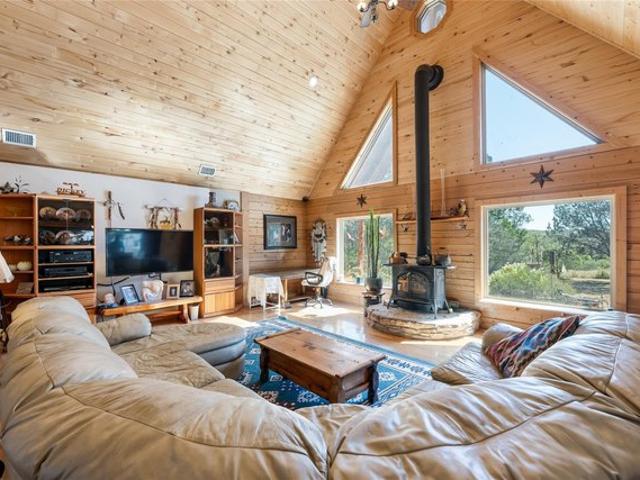 103 Ridge Oak Dr, Wimberley, TX 78676