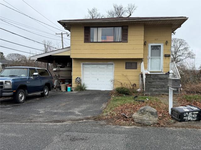 103 W 2nd St, Ronkonkoma, NY 11779 | MLS #980204 | Compass