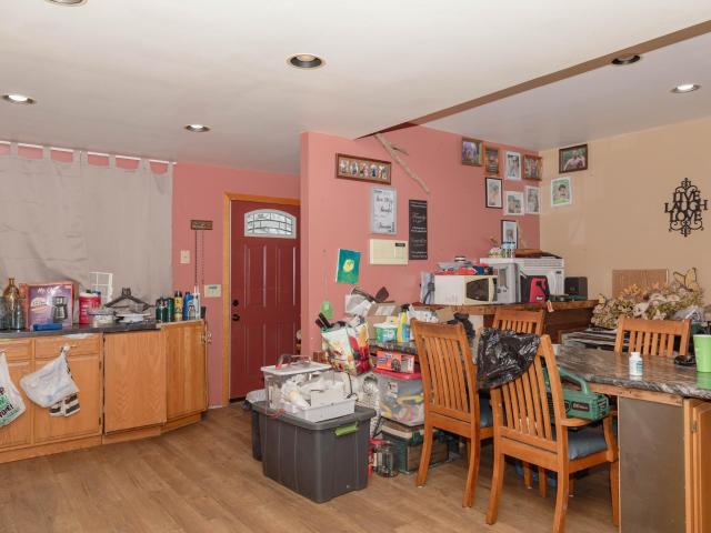 103 W 3rd Avenue N
