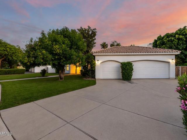 103 W VISTA Avenue