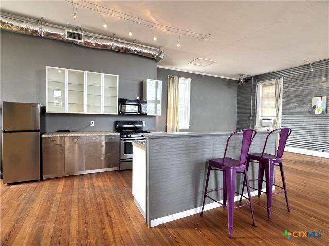 103 W Walnut Street A