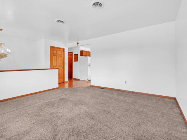 103 W Walnut Street