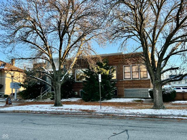 103 W Washington Street