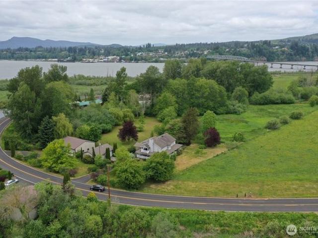 103 W Little Island Rd, Cathlamet, WA 98612