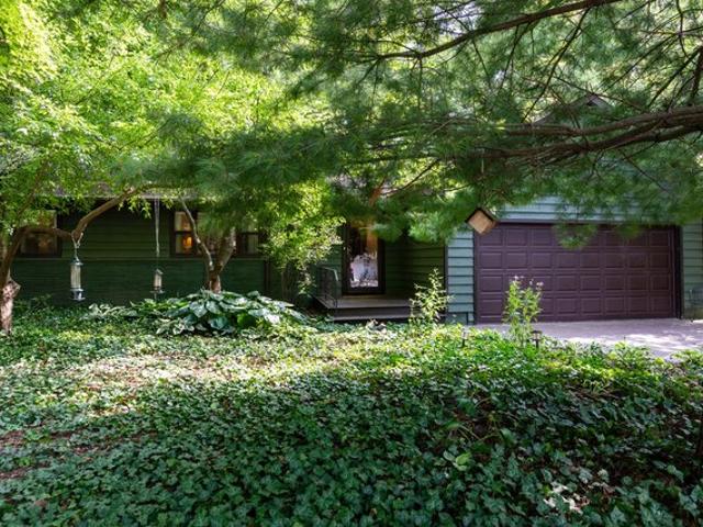 103 W Mumford Dr, Urbana, IL 61801