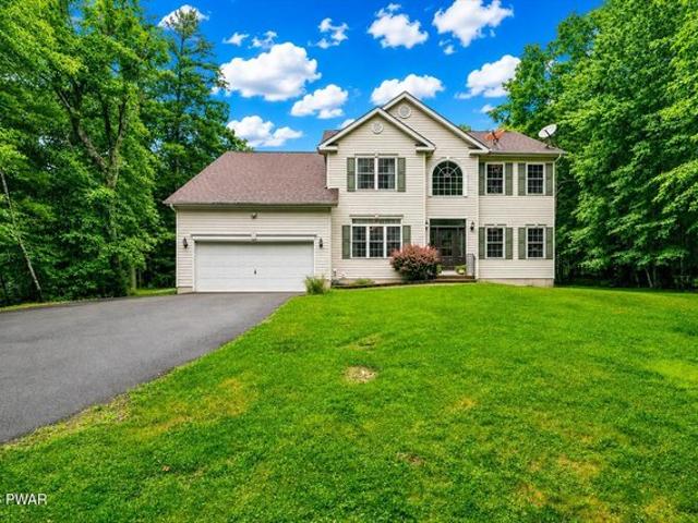 103 W Mulberry Dr, Milford, PA 18337
